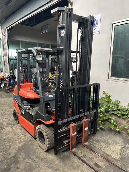 No : 229 / TOYOTA / 8FB25